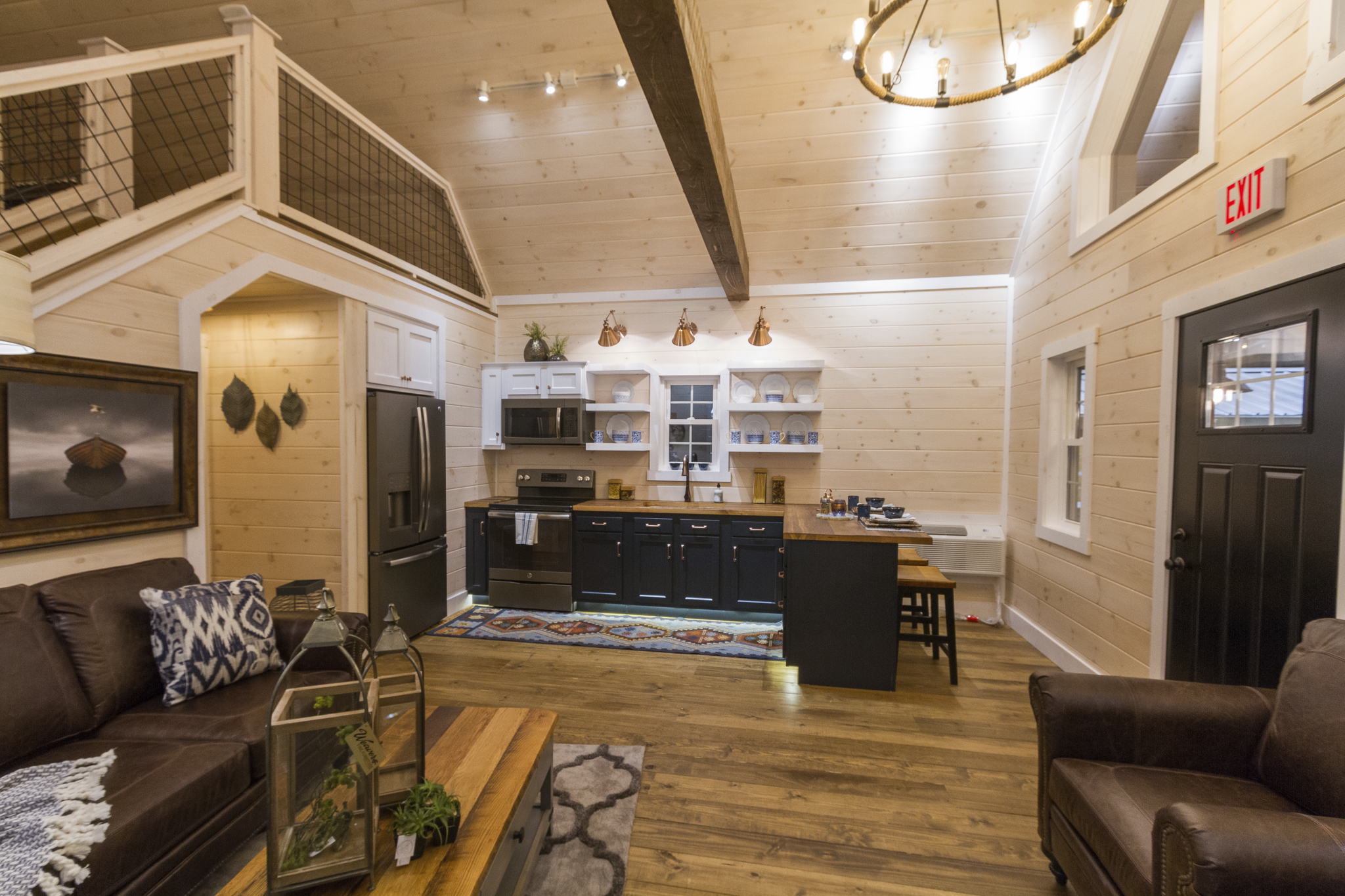 Custom Construction Pictures | Mid Valley Structures Gallery